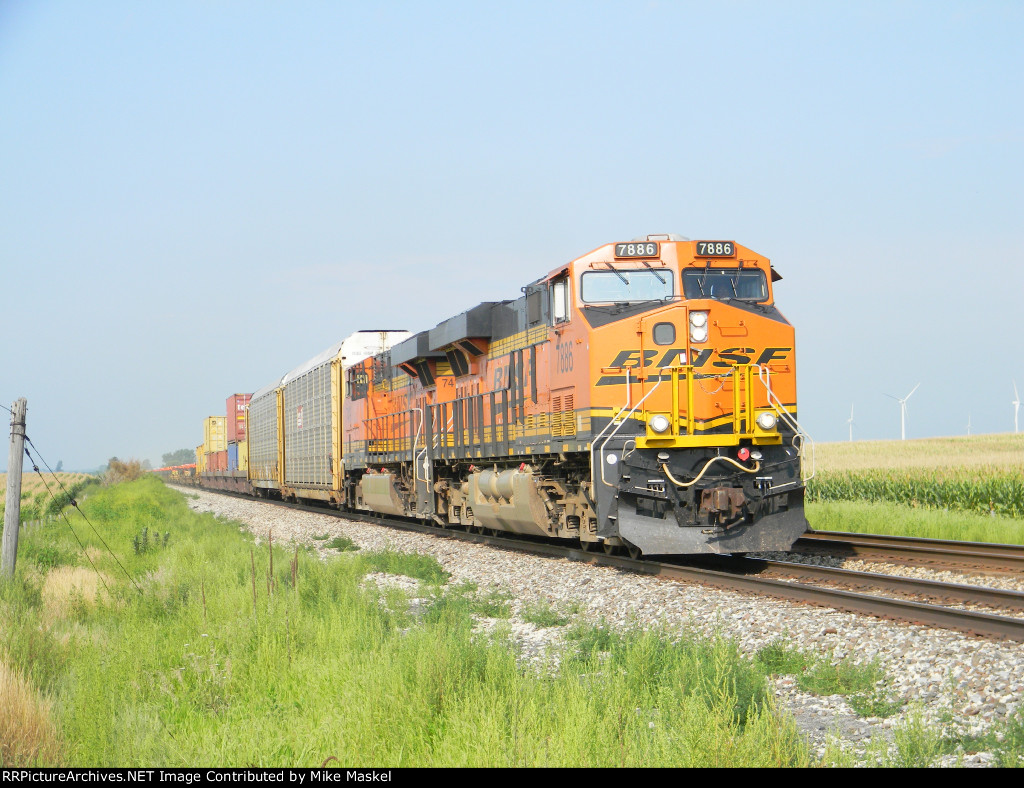 BNSF 7886